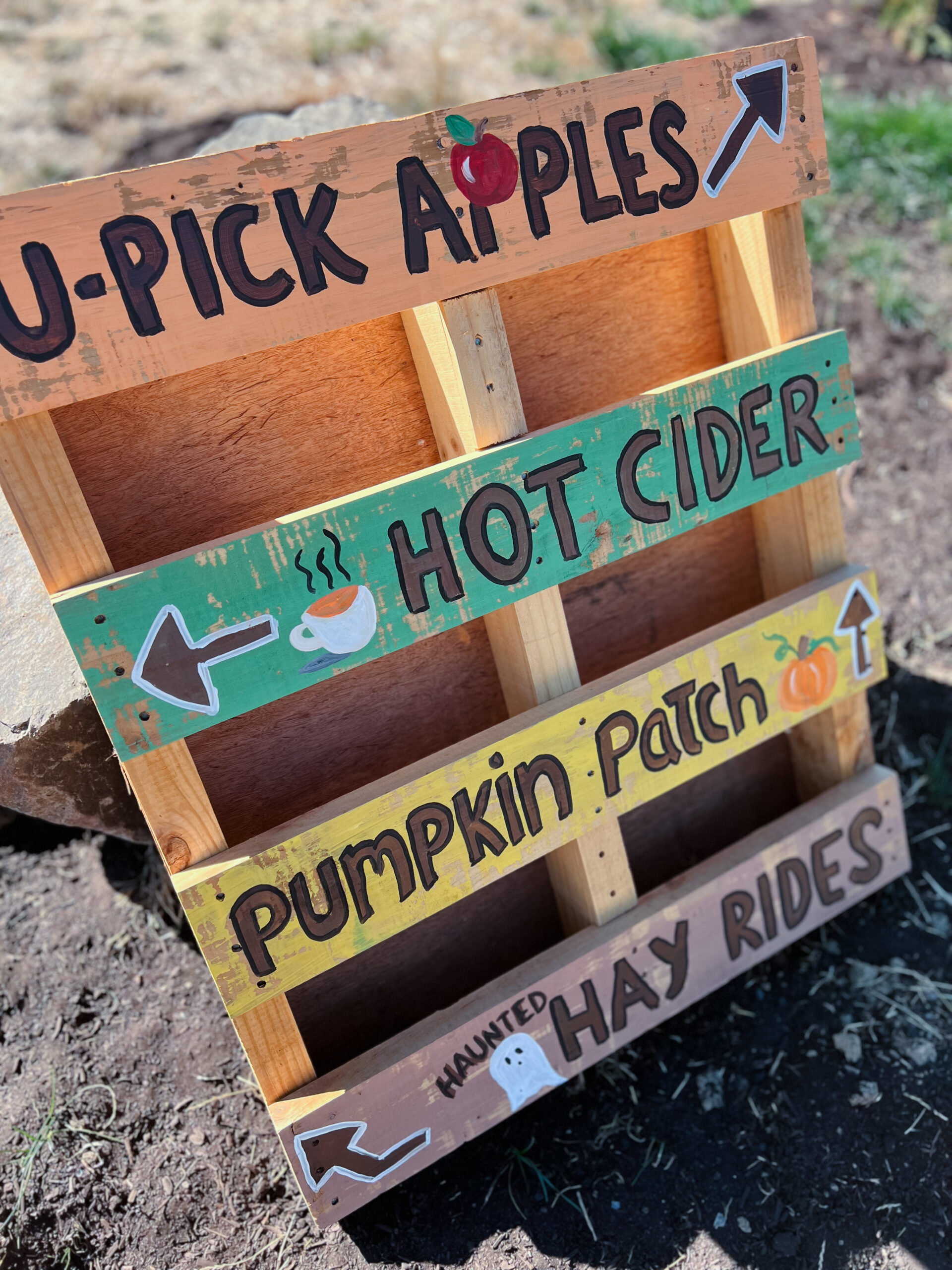 DIY Fall Pallet Sign - Sunrise Valley Farm Co